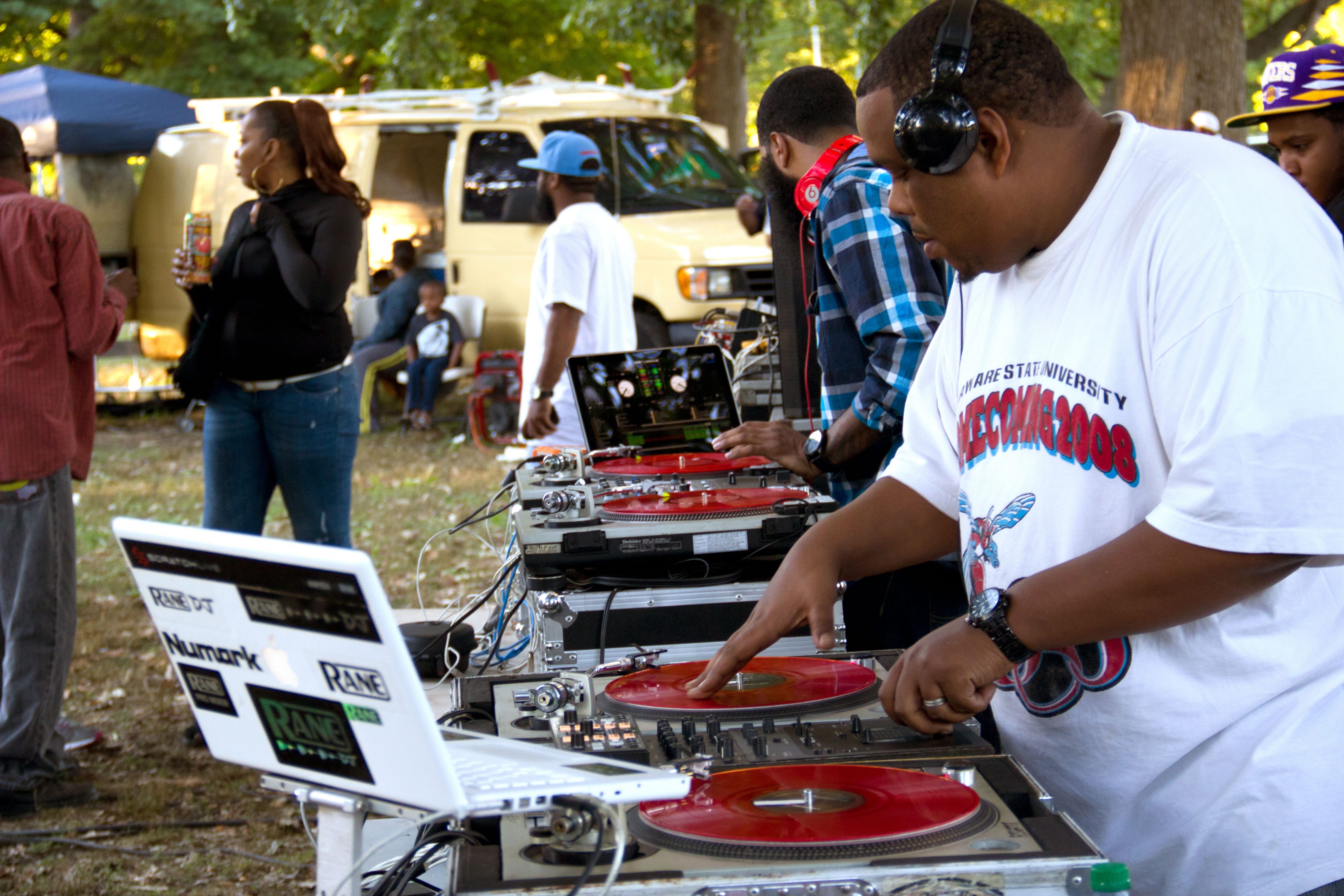 Hunting Park: DJs Celebrate the End of Summer - Philadelphia Neighborhoods