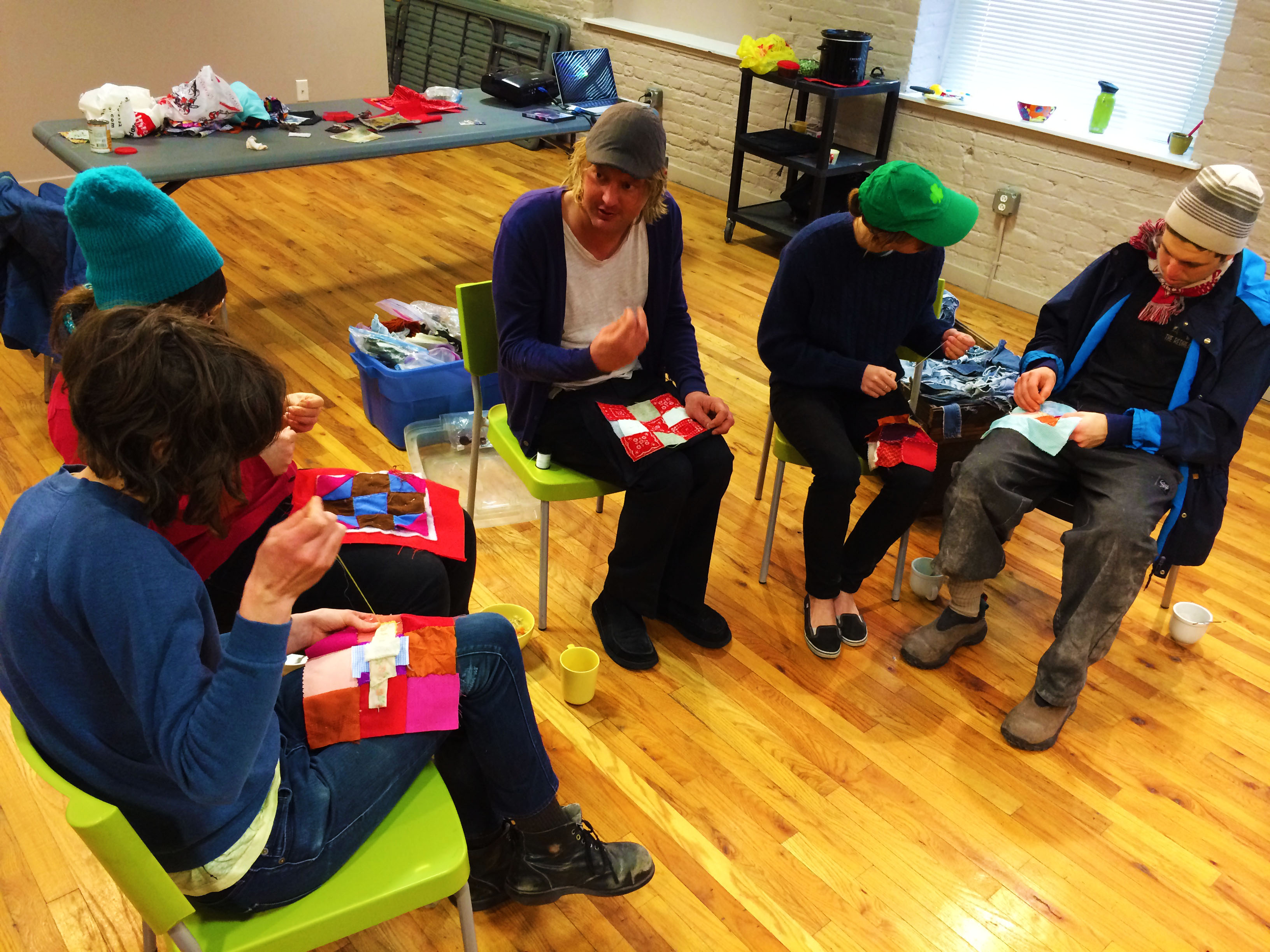 East Kensington: The Sewing Circle of Philadelphia Threads Hobby With ...