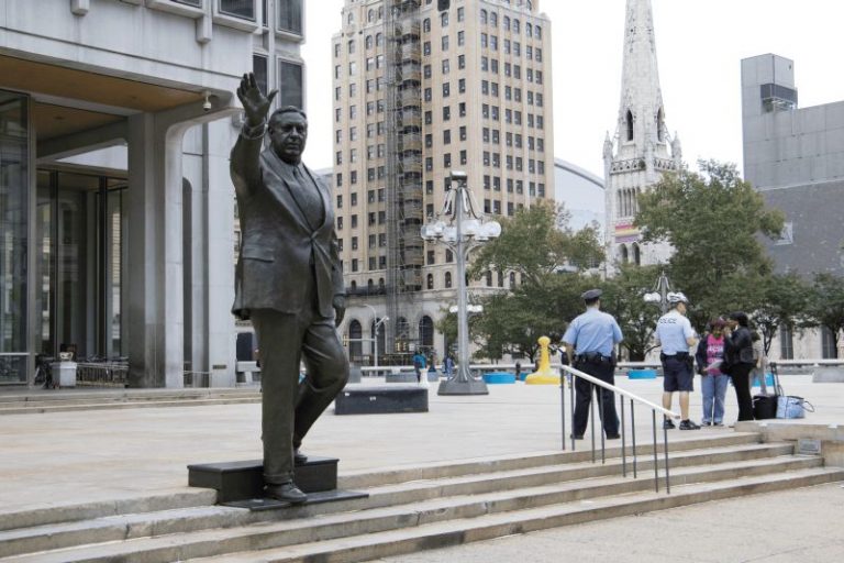 City Hall: Eight Statues That Help Tell The History of Philadelphia ...